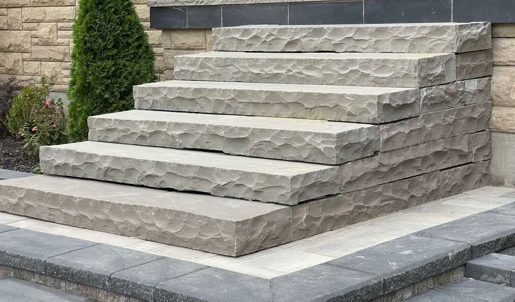 Natural Edge Bluestone Steps Supplier | MPG Stone