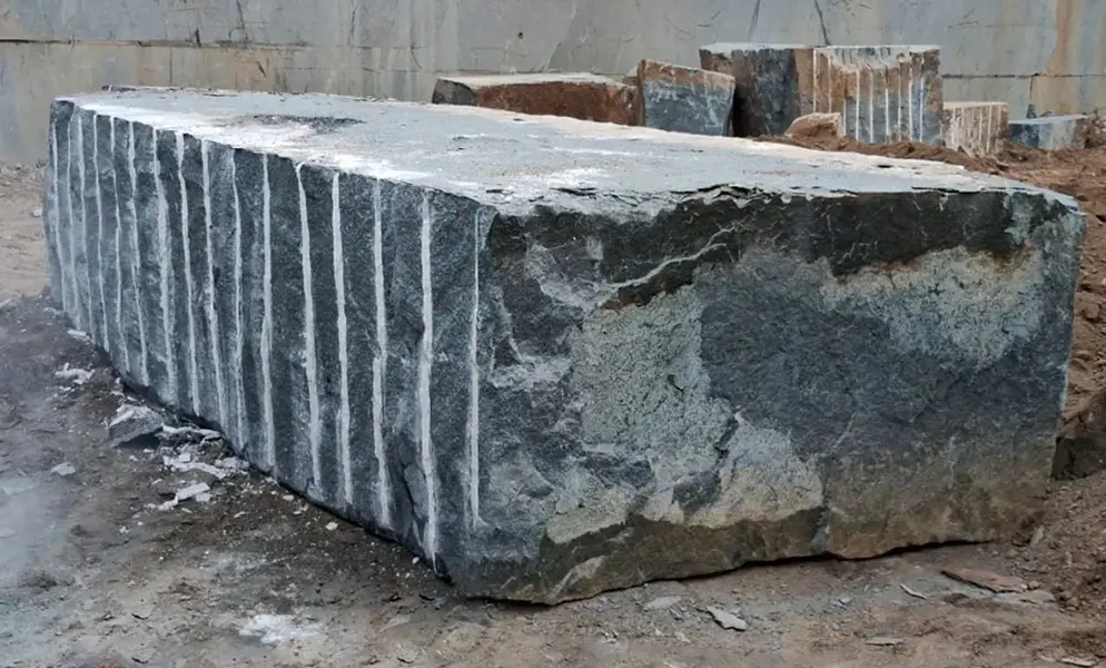 Complete Guide On Quartz vs Granite Countertops | MPG Stone